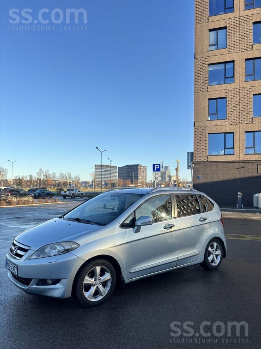 Honda FR-V 2007 Rīga, ar dzinēja tilpumu 1.80 L un nobraukumu 233 tūkst. km par 1900 €, foto 2 vietnē AUTOMOTO.COM.LV