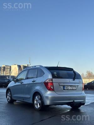 Honda FR-V 2007 Rīga, ar dzinēja tilpumu 1.80 L un nobraukumu 233 tūkst. km par 1900 €, foto 10 vietnē AUTOMOTO.COM.LV