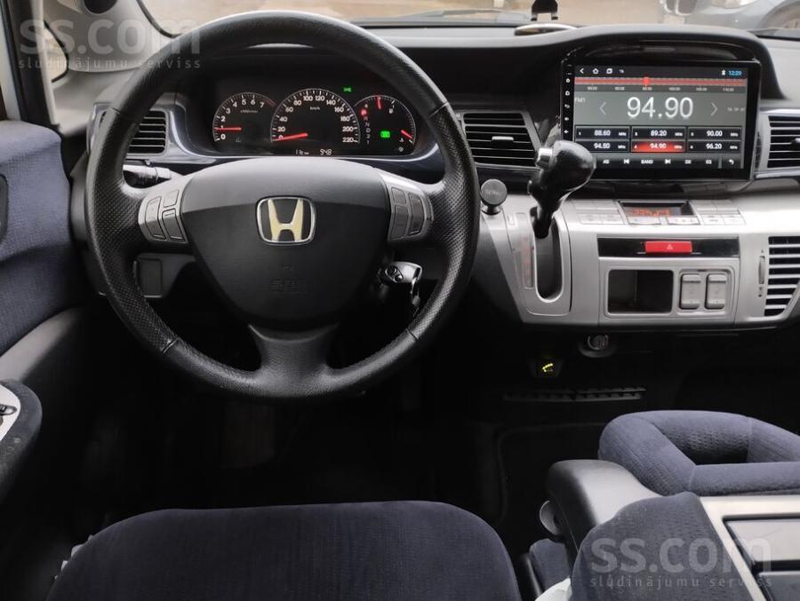 Honda FR-V 2007 Rīga, ar dzinēja tilpumu 1.80 L un nobraukumu 233 tūkst. km par 1900 €, foto 16 vietnē AUTOMOTO.COM.LV
