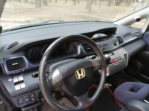 Honda FR-V 2007 in Taurage, with an engine capacity of 2.20 L and mileage of 342 thousand km for 1000 €, photo 3 on AUTOMOTO.COM.LV
