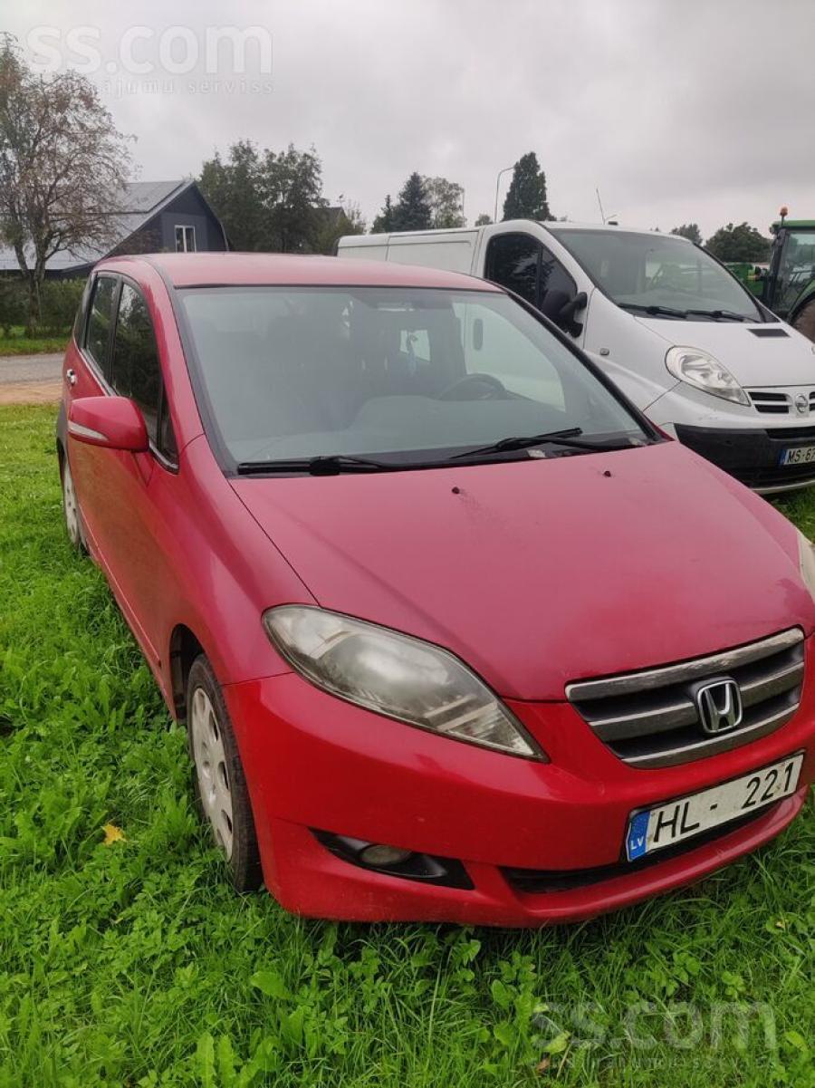 Red Honda FR-V 2007 in Cesis, with an engine capacity of 1.80 L and mileage of 264 thousand km for 900 €, photo 7 on AUTOMOTO.COM.LV