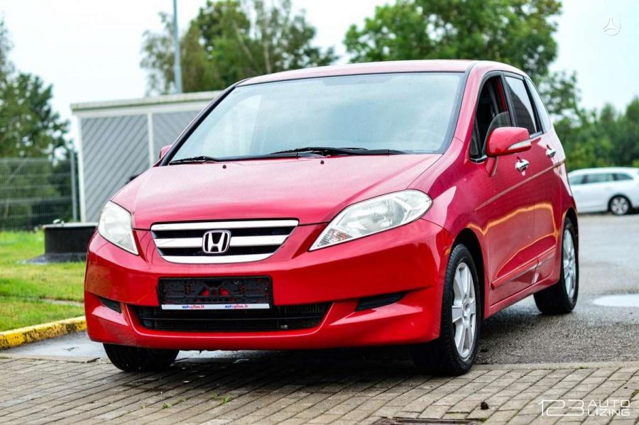 Red Honda FR-V 2005 in Kretinga, with an engine capacity of 2.20 L and mileage of 233 thousand km for 2650 €, photo 1 on AUTOMOTO.COM.LV