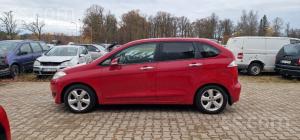 Red Honda FR-V 2006 in Valmiera, with an engine capacity of 2.00 L and mileage of 252 thousand km for 1650 €, photo 5 on AUTOMOTO.COM.LV