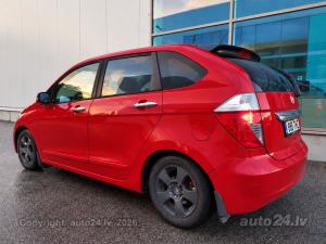 Red Honda FR-V 2005 in Tartu, with an engine capacity of 1.70 L and mileage of 240 thousand km for 1250 €, photo 4 on AUTOMOTO.COM.LV