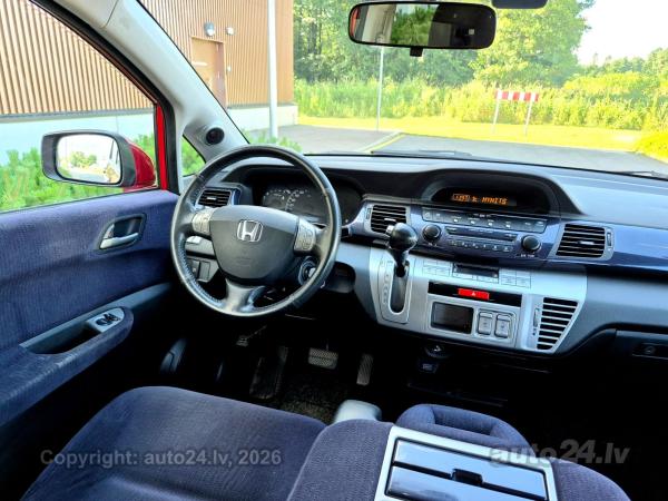 Красный Хонда ФРВ 2007 в Таллин, объемом двигателя 1.80 л и пробегом 196 тыс. км за 1890 €, фото 6 на AUTOMOTO.COM.LV