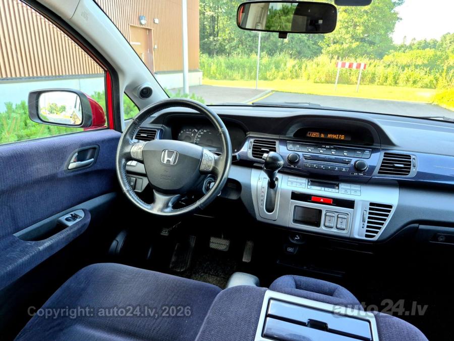 Red Honda FR-V 2007 in Tallinn, with an engine capacity of 1.80 L and mileage of 196 thousand km for 1890 €, photo 7 on AUTOMOTO.COM.LV