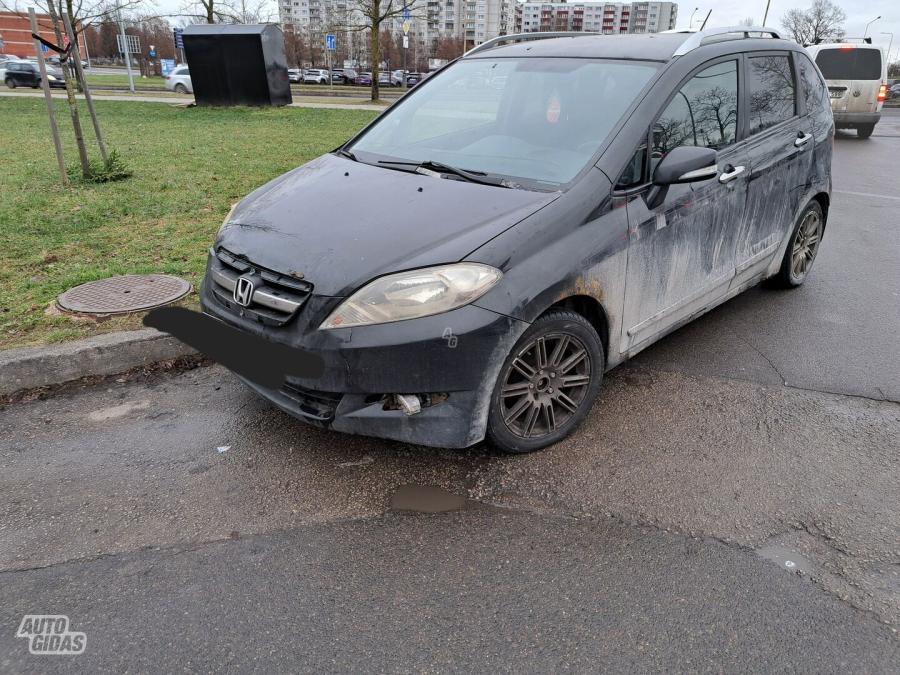 Honda FR-V 2005 Viļņa, ar dzinēja tilpumu 2.20 L un nobraukumu 2 tūkst. km par 350 €, foto 3 vietnē AUTOMOTO.COM.LV