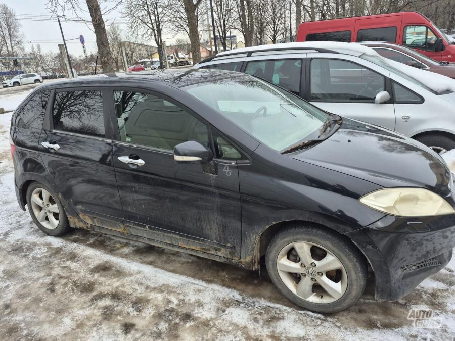 Honda FR-V 2007 in Vilnius, with an engine capacity of 2.20 L and mileage of 450 thousand km for 450 €, photo 1 on AUTOMOTO.COM.LV
