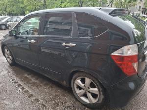Honda FR-V 2007 in Vilnius, with an engine capacity of 2.20 L and mileage of 400 thousand km for 400 €, photo 3 on AUTOMOTO.COM.LV