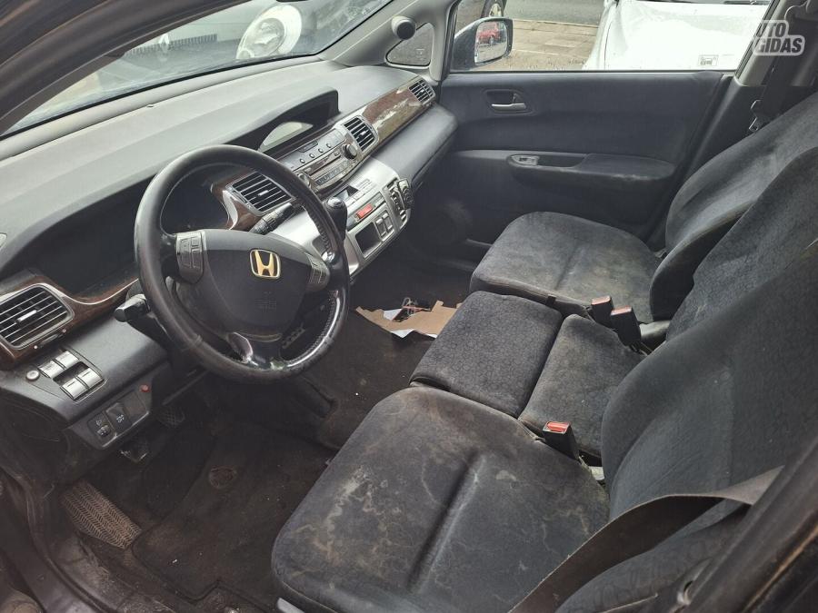 Honda FR-V 2007 in Vilnius, with an engine capacity of 2.20 L and mileage of 400 thousand km for 400 €, photo 7 on AUTOMOTO.COM.LV