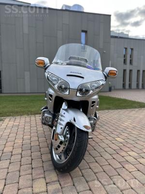 Honda GL 1800 2006 Rīga, ar dzinēja tilpumu 1.80 L un nobraukumu 0 tūkst. km par 9000 €, foto  vietnē AUTOMOTO.COM.LV