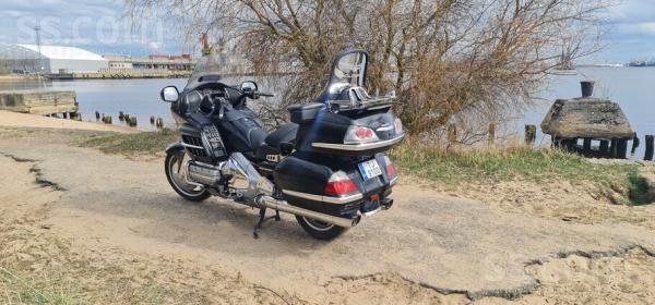 Honda GL 1800 2007 in Riga, with an engine capacity of 1.83 L and mileage of 0 thousand km for 11500 €, photo 5 on AUTOMOTO.COM.LV