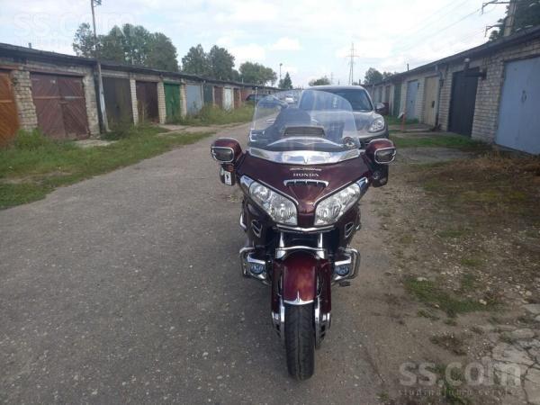 Хонда GL 1800 2008 в Рига, объемом двигателя 1.80 л и пробегом 0 тыс. км за 10550 €, фото 6 на AUTOMOTO.COM.LV