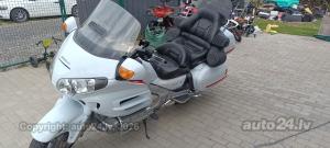 Белый Хонда GL 1800 2009 в Маарду, объемом двигателя 1.80 л и пробегом 72 тыс. км за 9999 €, фото 3 на AUTOMOTO.COM.LV