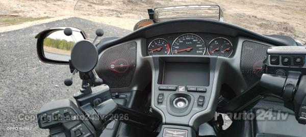 Красный Хонда Gold wing 2007 в Выру, объемом двигателя 1.83 л и пробегом 138 тыс. км за 9100 €, фото 4 на AUTOMOTO.COM.LV