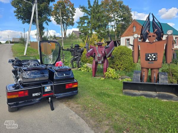 Melns Honda Goldwing 1998 Mažeikiai, ar dzinēja tilpumu 1.50 L un nobraukumu 70 tūkst. km par 11999 €, foto 1 vietnē AUTOMOTO.COM.LV