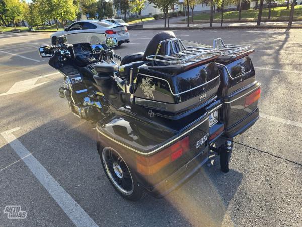 Melns Honda Goldwing 1998 Mažeikiai, ar dzinēja tilpumu 1.50 L un nobraukumu 70 tūkst. km par 11999 €, foto 4 vietnē AUTOMOTO.COM.LV