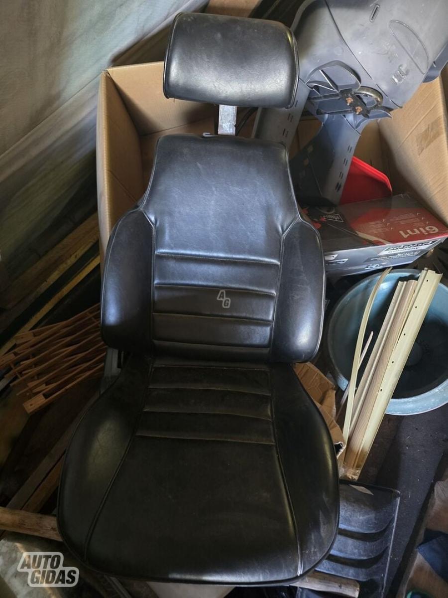 Melns Honda Goldwing 1998 Mažeikiai, ar dzinēja tilpumu 1.50 L un nobraukumu 70 tūkst. km par 11999 €, foto 15 vietnē AUTOMOTO.COM.LV