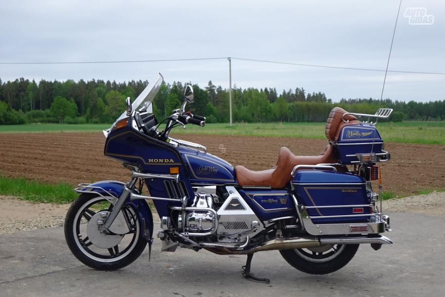 Zils Honda Goldwing 1981 Akmenė, ar dzinēja tilpumu 1.10 L un nobraukumu 110 tūkst. km par 2650 €, foto 4 vietnē AUTOMOTO.COM.LV