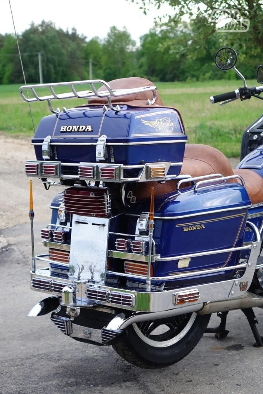 Zils Honda Goldwing 1981 Akmenė, ar dzinēja tilpumu 1.10 L un nobraukumu 110 tūkst. km par 2650 €, foto 9 vietnē AUTOMOTO.COM.LV