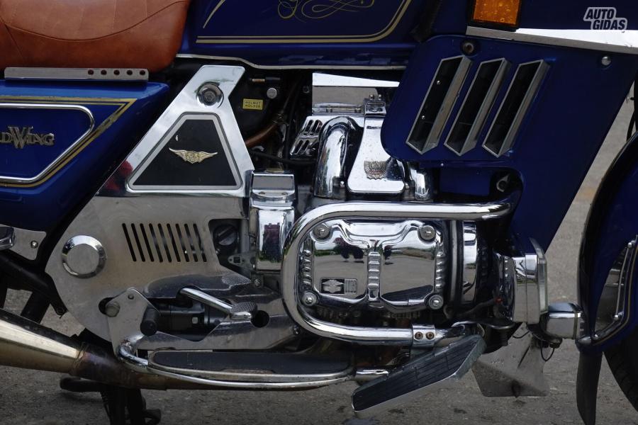 Zils Honda Goldwing 1981 Akmenė, ar dzinēja tilpumu 1.10 L un nobraukumu 110 tūkst. km par 2650 €, foto 14 vietnē AUTOMOTO.COM.LV