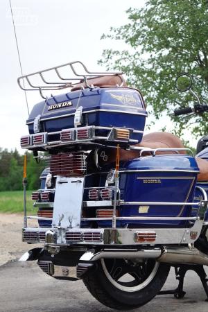 Zils Honda Goldwing 1981 Akmenė, ar dzinēja tilpumu 1.10 L un nobraukumu 110 tūkst. km par 2650 €, foto 24 vietnē AUTOMOTO.COM.LV