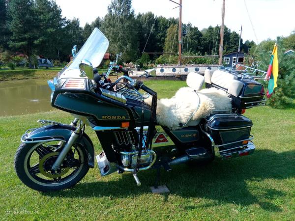 Синий Хонда Goldwing 1983 в Клайпеда, объемом двигателя 1.10 л и пробегом 90 тыс. км за 4500 €, фото 3 на AUTOMOTO.COM.LV