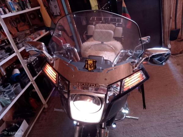 Синий Хонда Goldwing 1983 в Клайпеда, объемом двигателя 1.10 л и пробегом 90 тыс. км за 4500 €, фото 11 на AUTOMOTO.COM.LV