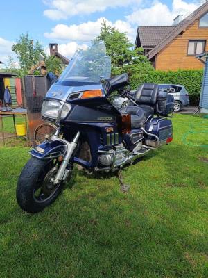 Blue Honda Goldwing 1986 in Vilnius, with an engine capacity of 1.20 L and mileage of 92 thousand km for 2450 €, photo 4 on AUTOMOTO.COM.LV