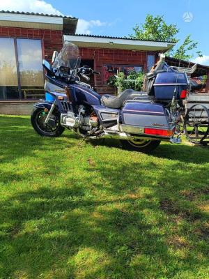 Blue Honda Goldwing 1986 in Vilnius, with an engine capacity of 1.20 L and mileage of 92 thousand km for 2450 €, photo 7 on AUTOMOTO.COM.LV