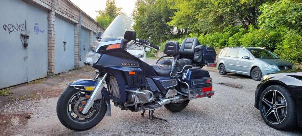 Blue Honda Goldwing 1987 in Vilnius, with an engine capacity of 1.20 L and mileage of 50 thousand km for 3000 €, photo 1 on AUTOMOTO.COM.LV