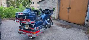 Blue Honda Goldwing 1987 in Vilnius, with an engine capacity of 1.20 L and mileage of 50 thousand km for 3000 €, photo 3 on AUTOMOTO.COM.LV