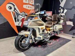 Brown Honda Goldwing 1986 in Vilnius, with an engine capacity of 1.20 L and mileage of 138 thousand km for 6999 €, photo 3 on AUTOMOTO.COM.LV
