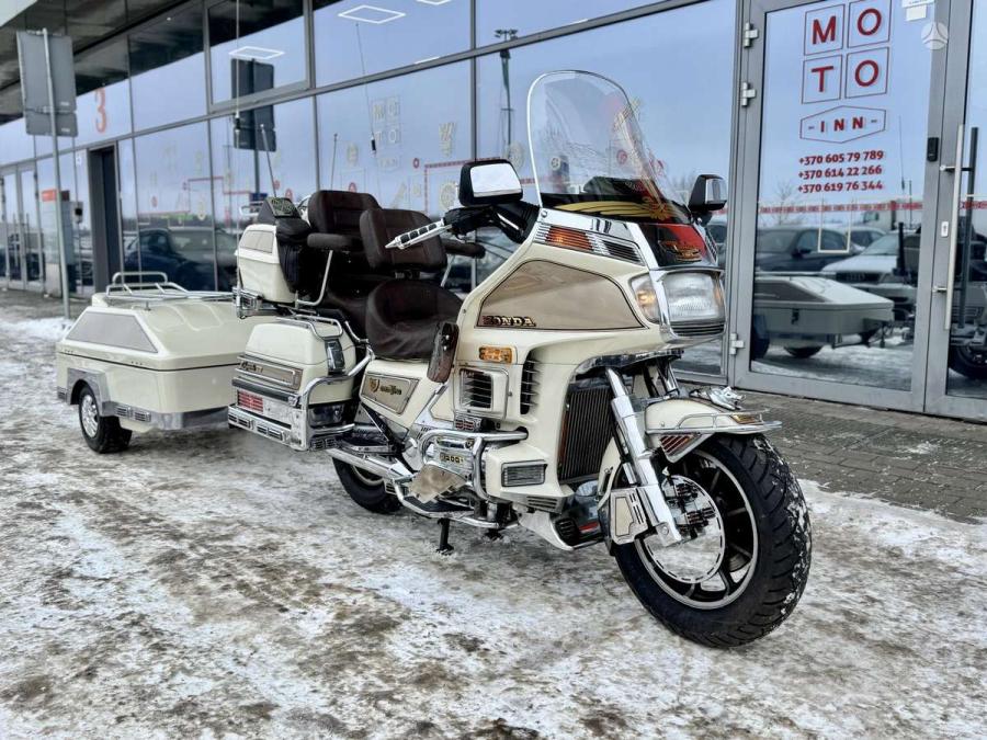 Brown Honda Goldwing 1986 in Vilnius, with an engine capacity of 1.20 L and mileage of 138 thousand km for 6999 €, photo 8 on AUTOMOTO.COM.LV