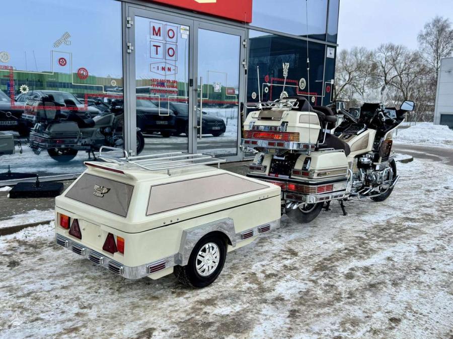 Brown Honda Goldwing 1986 in Vilnius, with an engine capacity of 1.20 L and mileage of 138 thousand km for 6999 €, photo 11 on AUTOMOTO.COM.LV