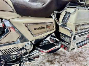 Brown Honda Goldwing 1986 in Vilnius, with an engine capacity of 1.20 L and mileage of 138 thousand km for 6999 €, photo 38 on AUTOMOTO.COM.LV