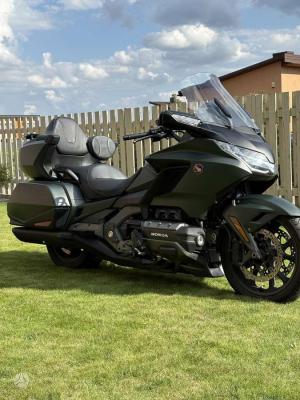 Зеленый Хонда Goldwing 2020 в Паневежис, объемом двигателя 1.80 л и пробегом 82 тыс. км за 19200 €, фото 7 на AUTOMOTO.COM.LV