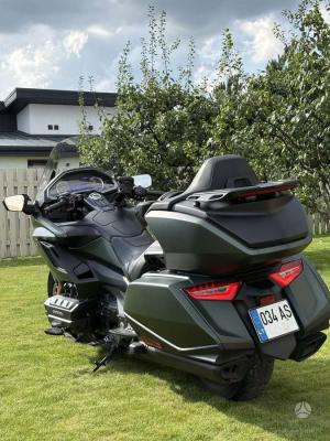 Зеленый Хонда Goldwing 2020 в Паневежис, объемом двигателя 1.80 л и пробегом 82 тыс. км за 19200 €, фото 10 на AUTOMOTO.COM.LV