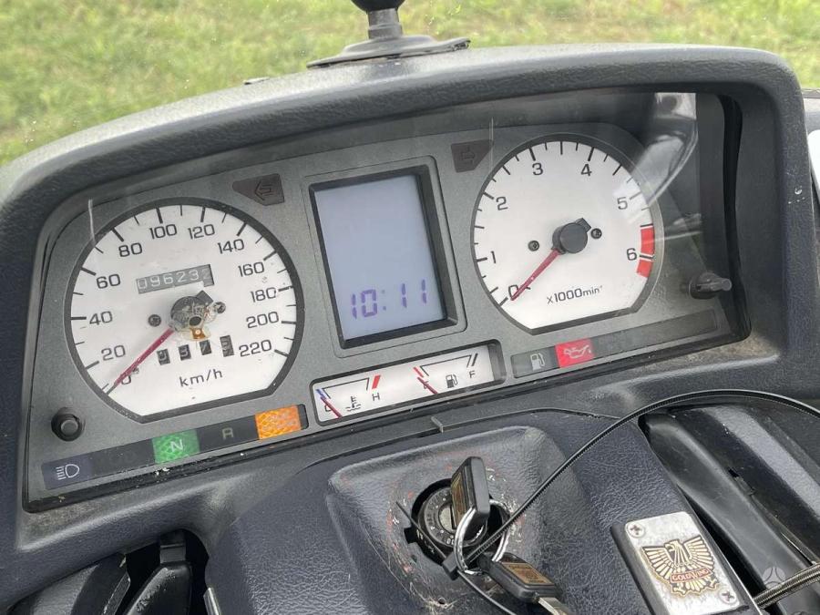 Pelēks Honda Goldwing 1989 Viļņa, ar dzinēja tilpumu 1.51 L un nobraukumu 96 tūkst. km par 2500 €, foto 19 vietnē AUTOMOTO.COM.LV
