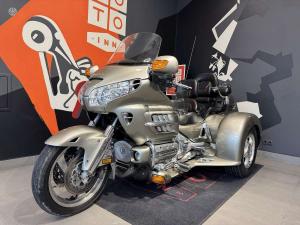 Pelēks Honda Goldwing 2003 Viļņa, ar dzinēja tilpumu 1.80 L un nobraukumu 37 tūkst. km par 10999 €, foto 14 vietnē AUTOMOTO.COM.LV