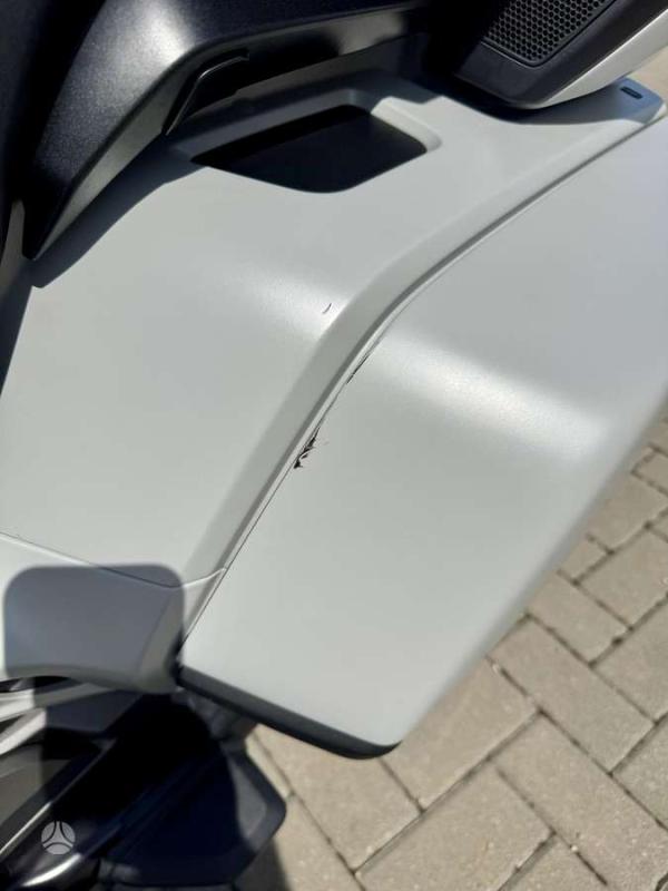 Grey Honda Goldwing 2019 in Alytus, with an engine capacity of 1.83 L and mileage of 41 thousand km for 19900 €, photo 10 on AUTOMOTO.COM.LV
