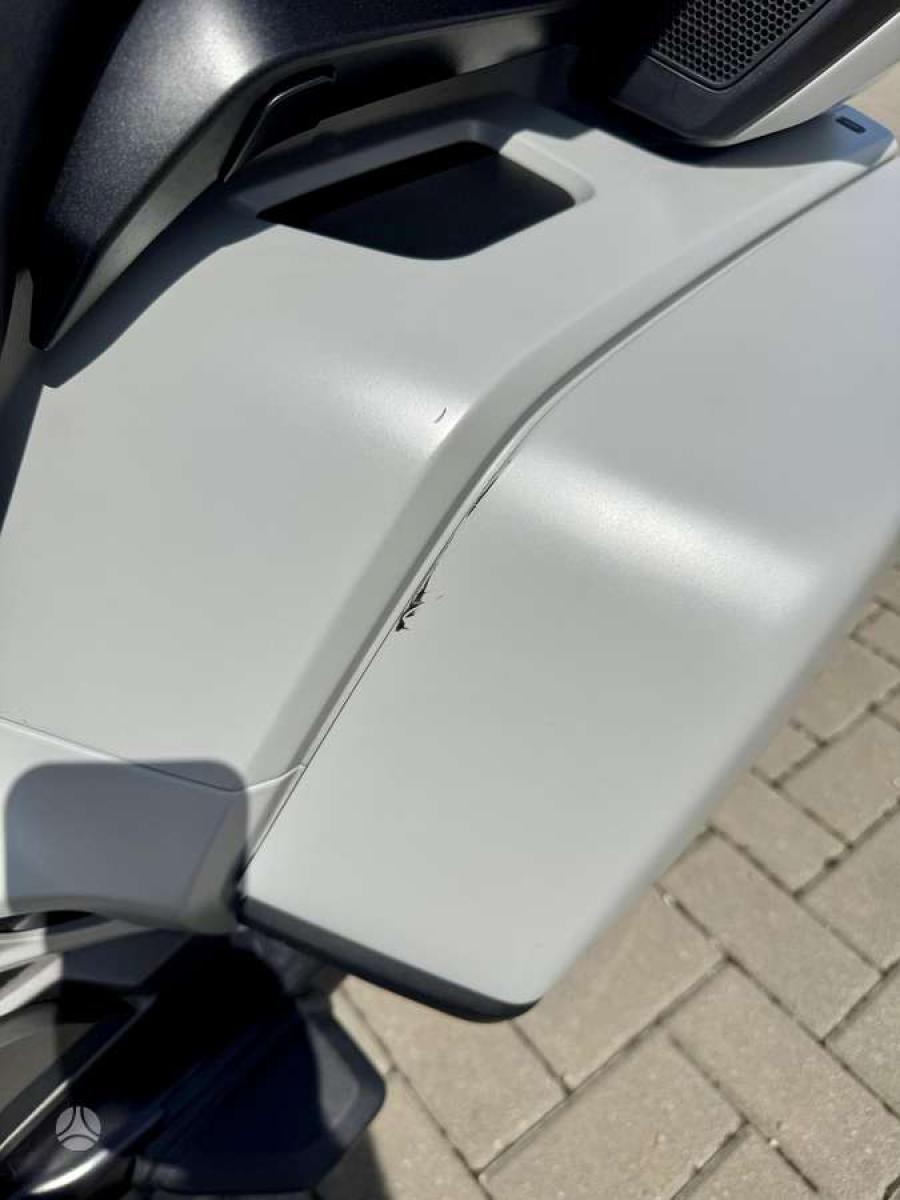 Grey Honda Goldwing 2019 in Alytus, with an engine capacity of 1.83 L and mileage of 41 thousand km for 19900 €, photo 11 on AUTOMOTO.COM.LV