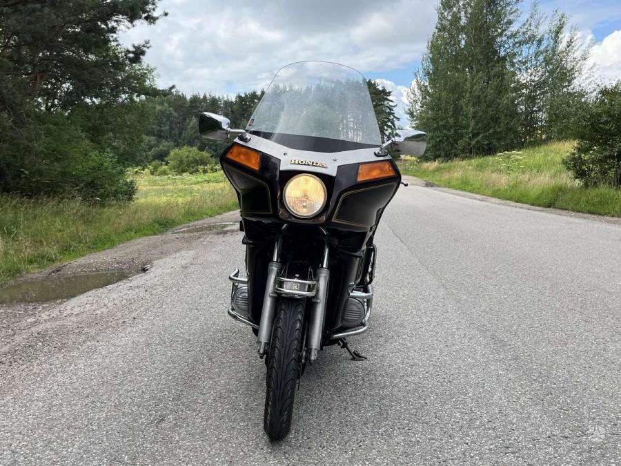 Хонда Goldwing 1981 в Каунас, объемом двигателя 1.10 л и пробегом 94 тыс. км за 2350 €, фото 4 на AUTOMOTO.COM.LV