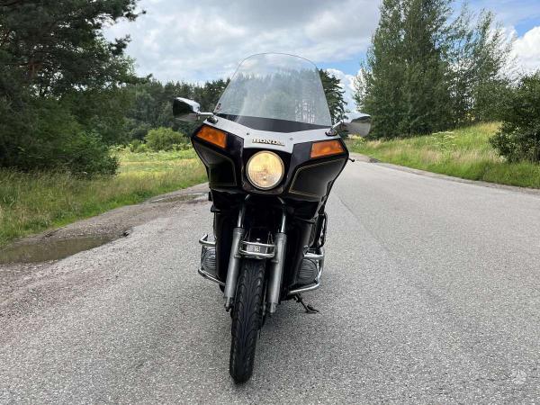 Honda Goldwing 1981 in Kaunas, with an engine capacity of 1.10 L and mileage of 94 thousand km for 2350 €, photo 3 on AUTOMOTO.COM.LV
