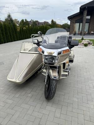 Honda Goldwing 1986 Kauņa, ar dzinēja tilpumu 1.20 L un nobraukumu 92 tūkst. km par 8000 €, foto  vietnē AUTOMOTO.COM.LV