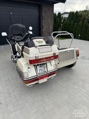 Honda Goldwing 1986 Kauņa, ar dzinēja tilpumu 1.20 L un nobraukumu 92 tūkst. km par 8000 €, foto 4 vietnē AUTOMOTO.COM.LV