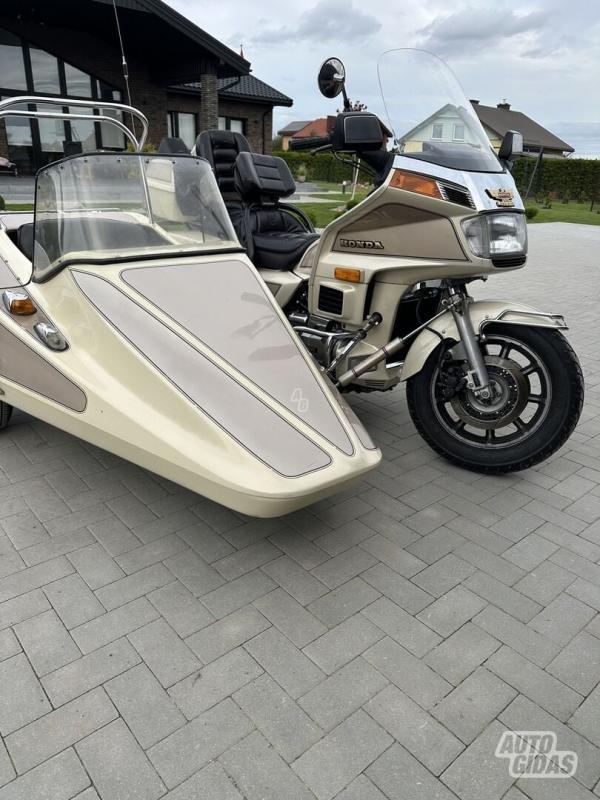 Honda Goldwing 1986 Kauņa, ar dzinēja tilpumu 1.20 L un nobraukumu 92 tūkst. km par 8000 €, foto 7 vietnē AUTOMOTO.COM.LV