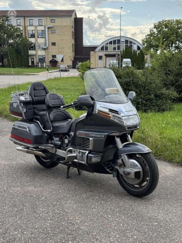 Honda Goldwing 1991 in Alytus, with an engine capacity of 1.52 L and mileage of 190 thousand km for 2600 €, photo 1 on AUTOMOTO.COM.LV