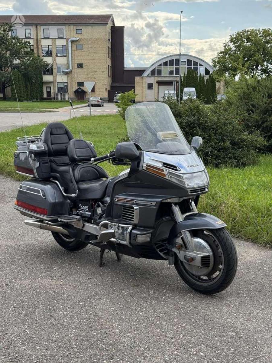Honda Goldwing 1991 in Alytus, with an engine capacity of 1.52 L and mileage of 190 thousand km for 2600 €, photo 1 on AUTOMOTO.COM.LV