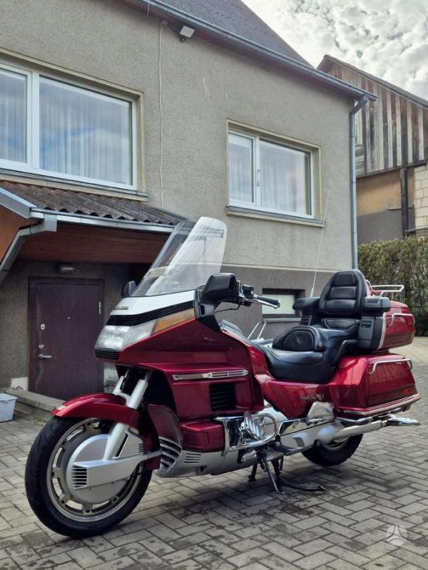 Honda Goldwing 1993 Prienai, ar dzinēja tilpumu 1.50 L un nobraukumu 74 tūkst. km par 4000 €, foto 4 vietnē AUTOMOTO.COM.LV